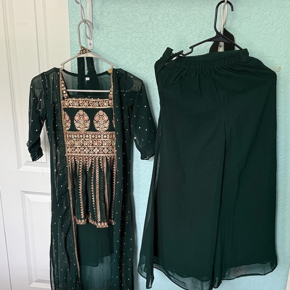 Matching Sets | Elegant Green Traditional Sahara Style Outfit | Poshmark